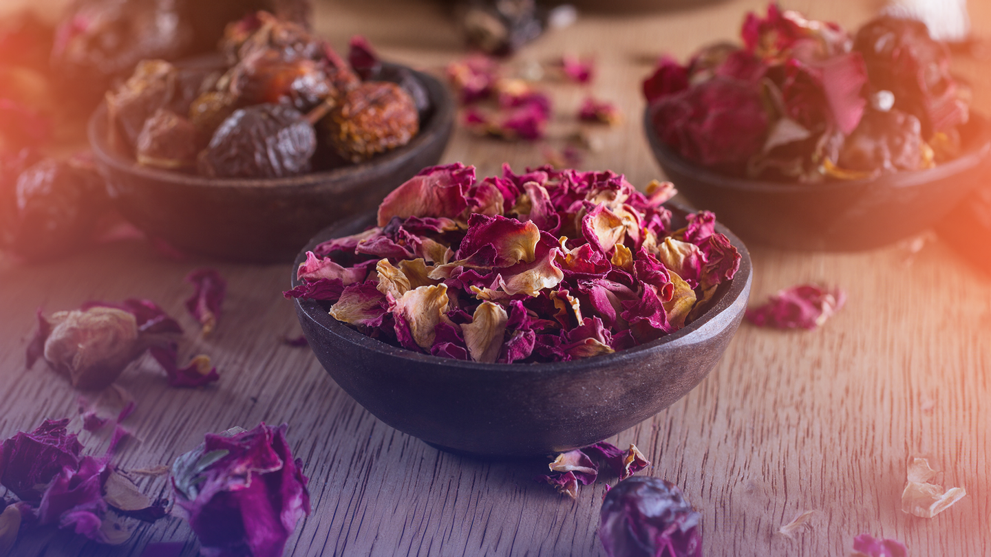Dried Rose Petals: How to Use them in Skincare and Culinary? - q84sale